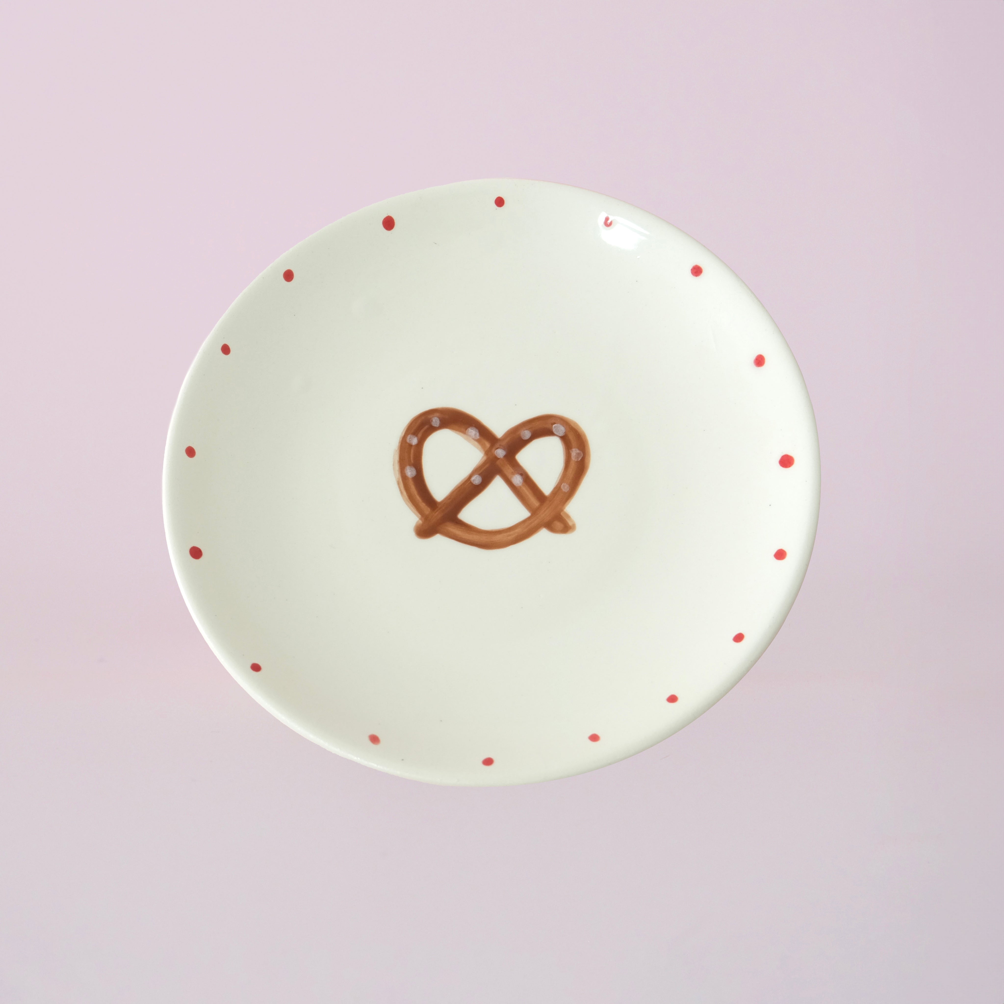 PRETZEL PLATE – pomme ceramic